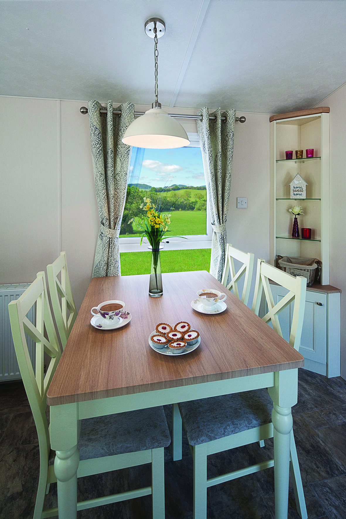 Willow - Dining Area - EBCS Leisure