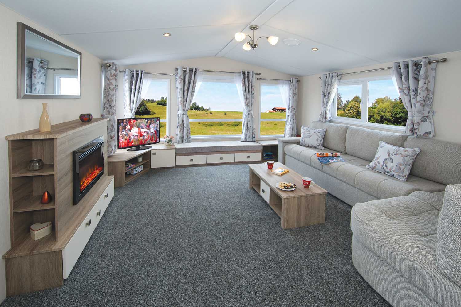 Europa Maple Lounge Window Option - EBCS Leisure